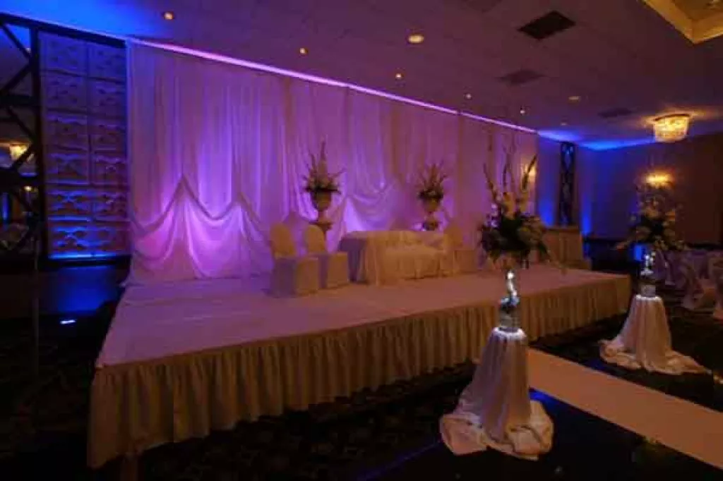 Lighting styles for a dazzling wedding