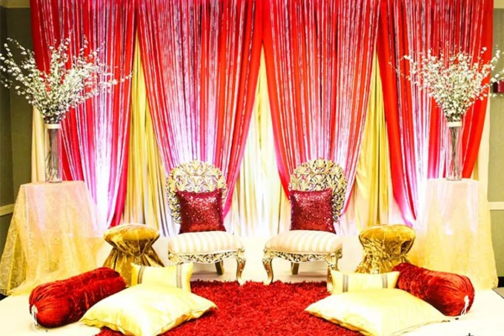 10 Stunning Stage Decor Ideas For Indian Weddings This Season