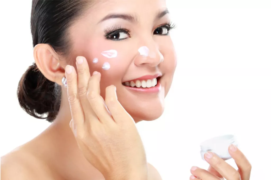 3 Main Ingredients That Make Your Fairness Creams Work