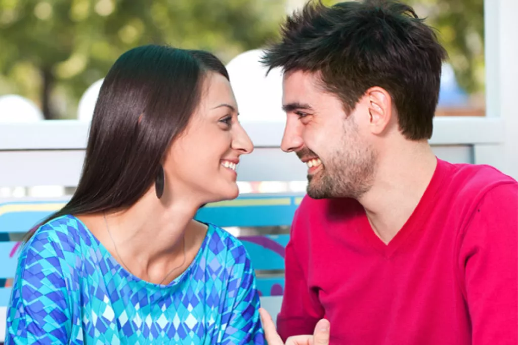 7 Important Things Engaged Couples Should Discuss Before Getting Married