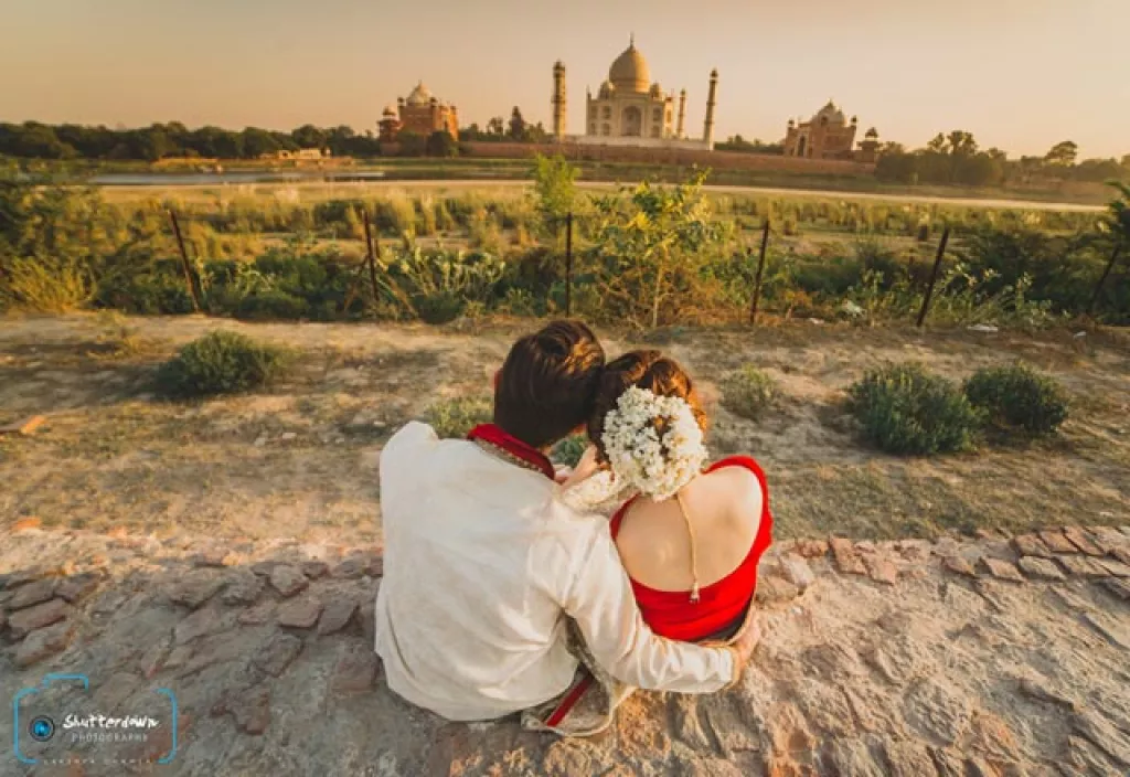 Foreigner Couple Celebrates Anniversary With An Indian-Style Wedding ...