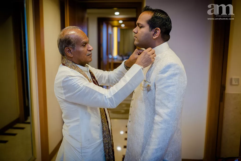 Top 10 Photos Every Indian Groom Must Have In His Wedding Album