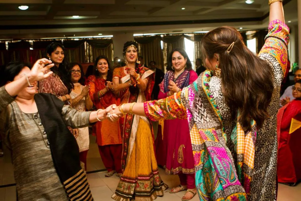 The Beautiful Love Story Of Aishwarya Sakhuja And Rohit Nag