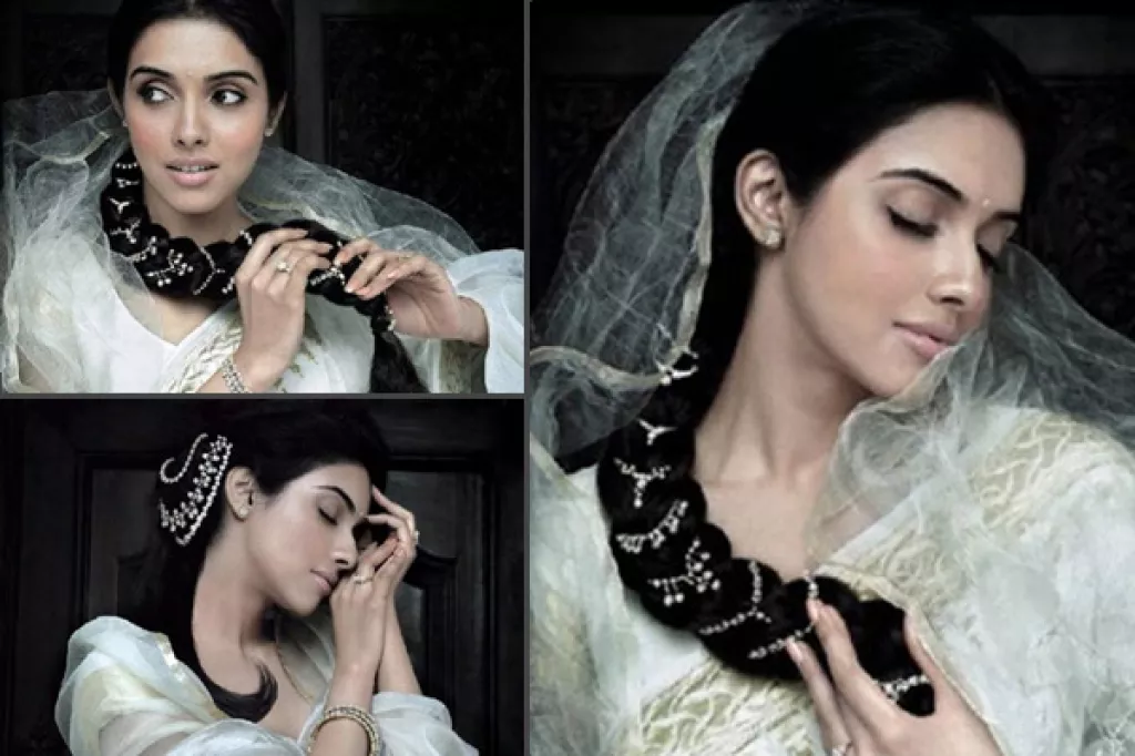 Top Bollywood Divas And Their Bridal Looks In Advertisements