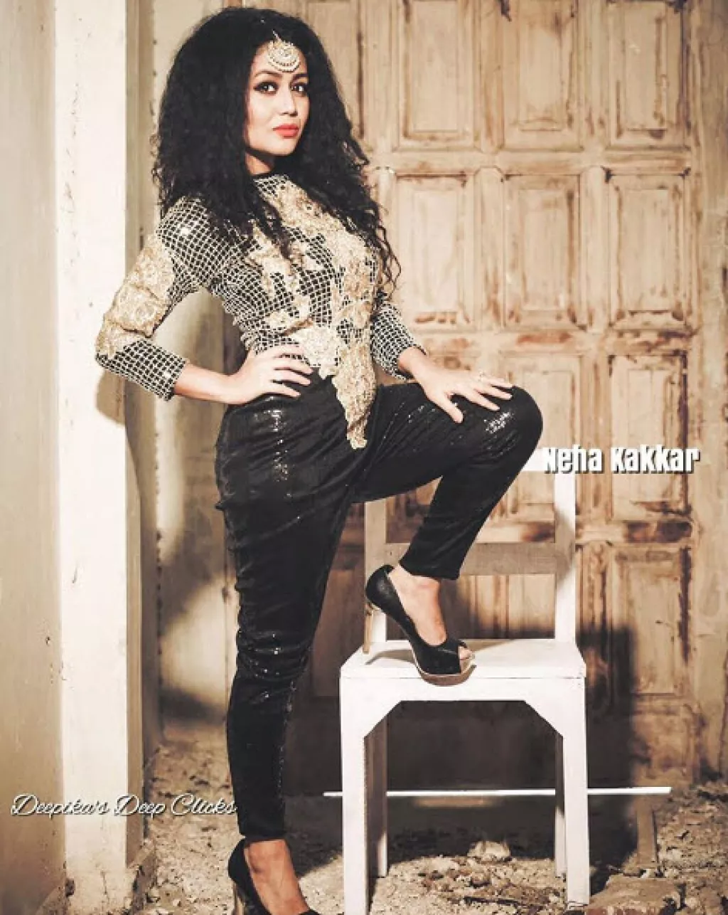 8 Times Neha Kakkar Proved That She Is A True Fashionista In Every Sense