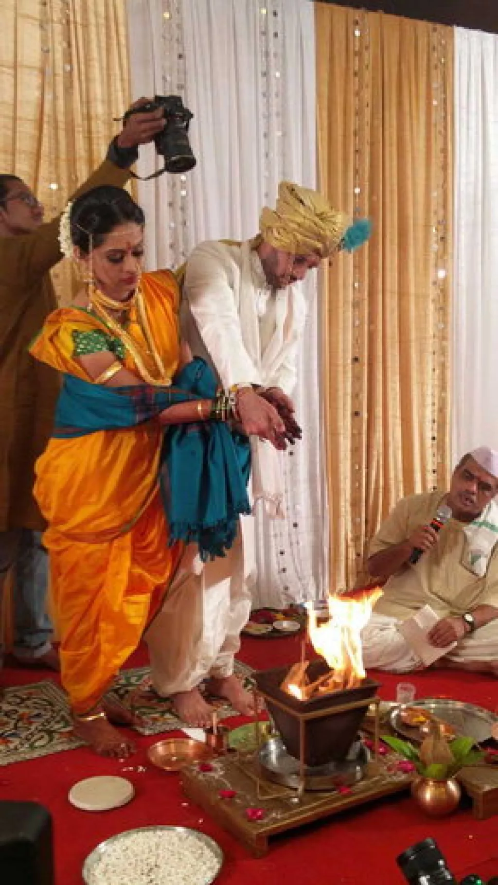 'Satrangi Sasural' Actors Ravish Desai And Mugdha Chaphekar Tie The Knot