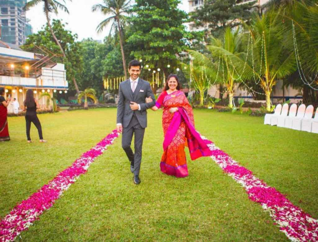 YouTubers Sherry Shroff And Vaibhav Talwar Are Finally Married And The ...
