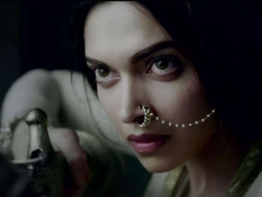 Steal the look: Deepika Padukone's Stunning Jewellery In Bajirao Mastani