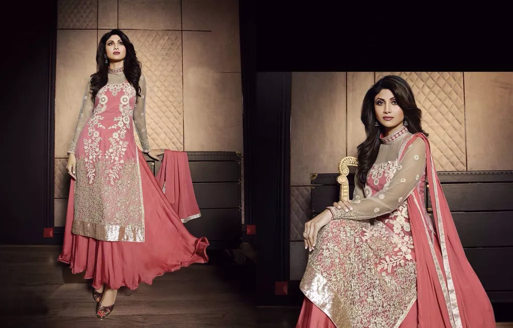10 Fabulously Royal Outfits to Celebrate Womanhood This Year