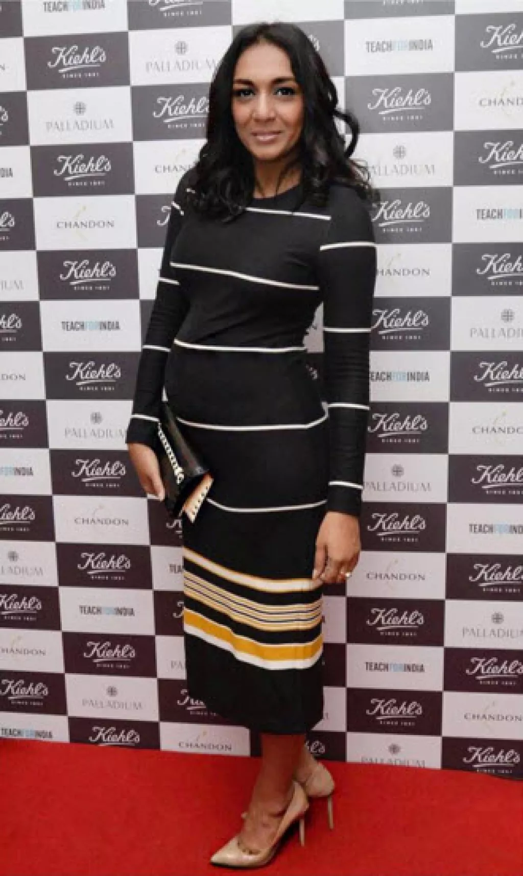 Television Actress Shveta Salve Is Pregnant And Is Flaunting Her Baby ...