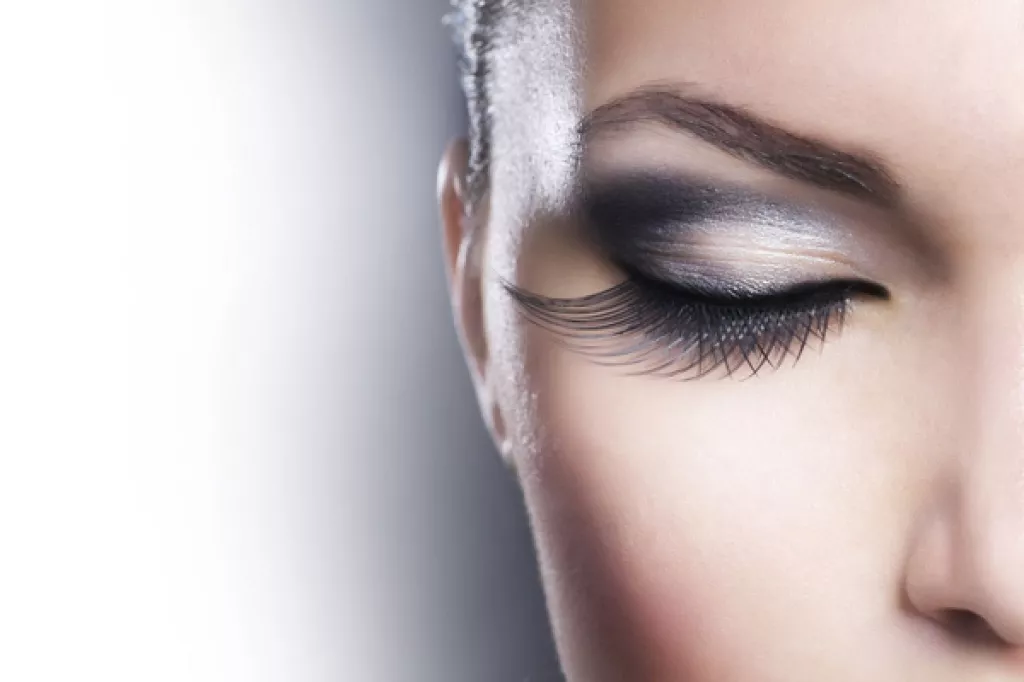Eye Shadow Hacks That Will Make Your Eyes Look Prettier Than Ever