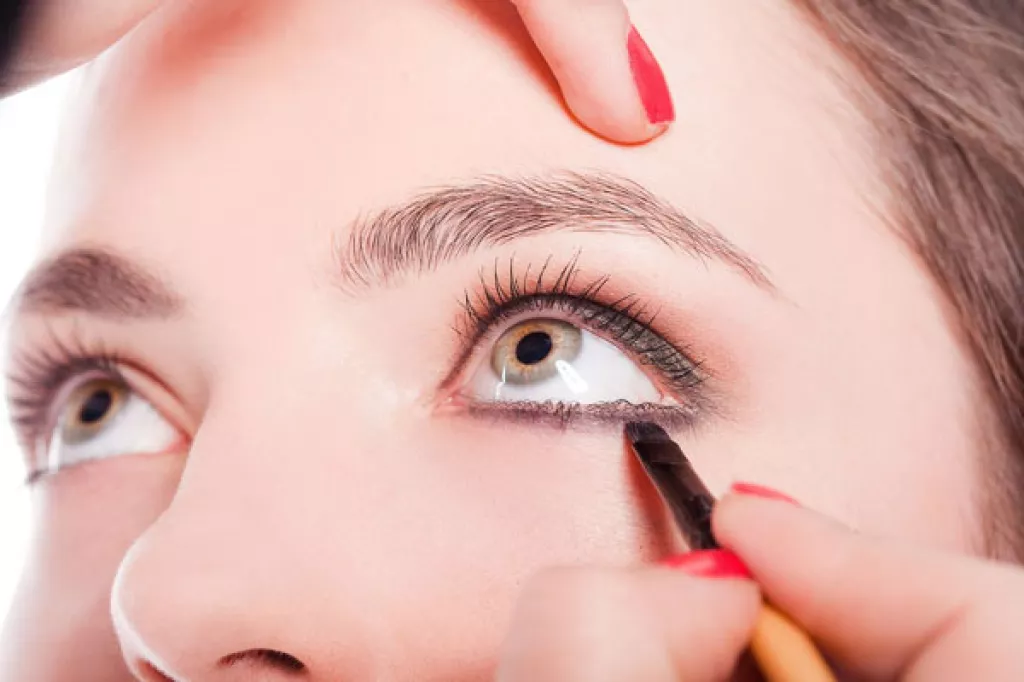 15 Eyeliner Mistakes You Are Making Without Even Realising Them