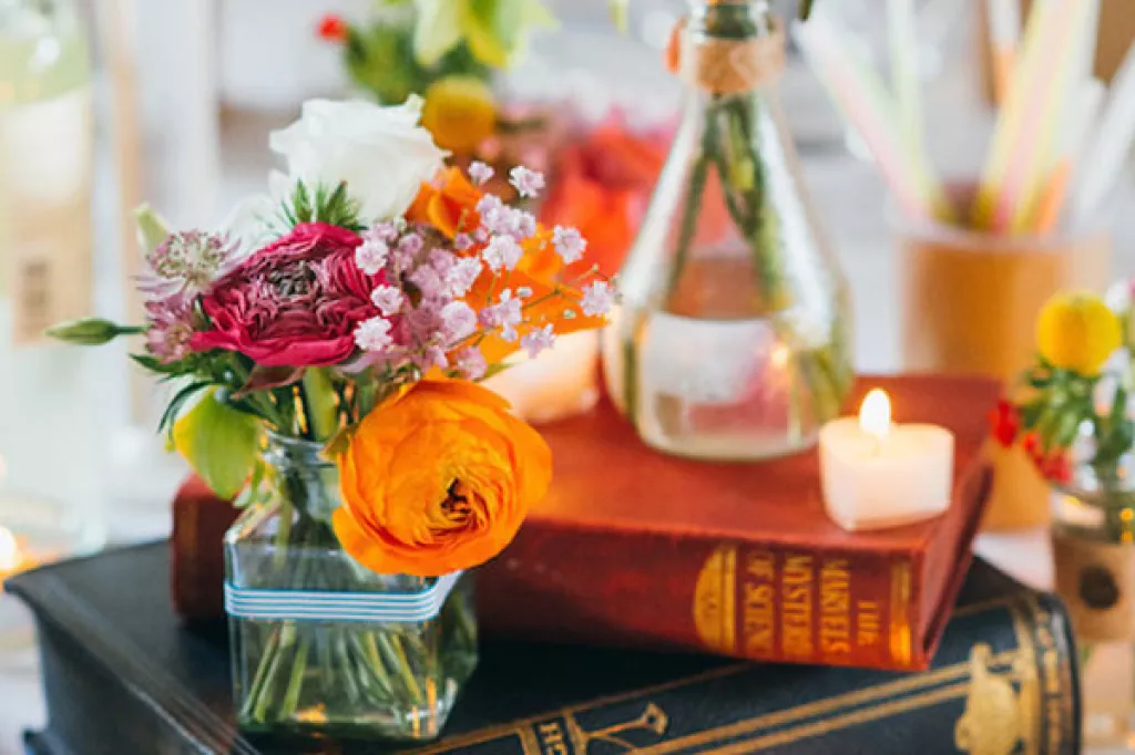 14 Unique Literary Wedding Decor Every Book Lover Must Have On Their ...