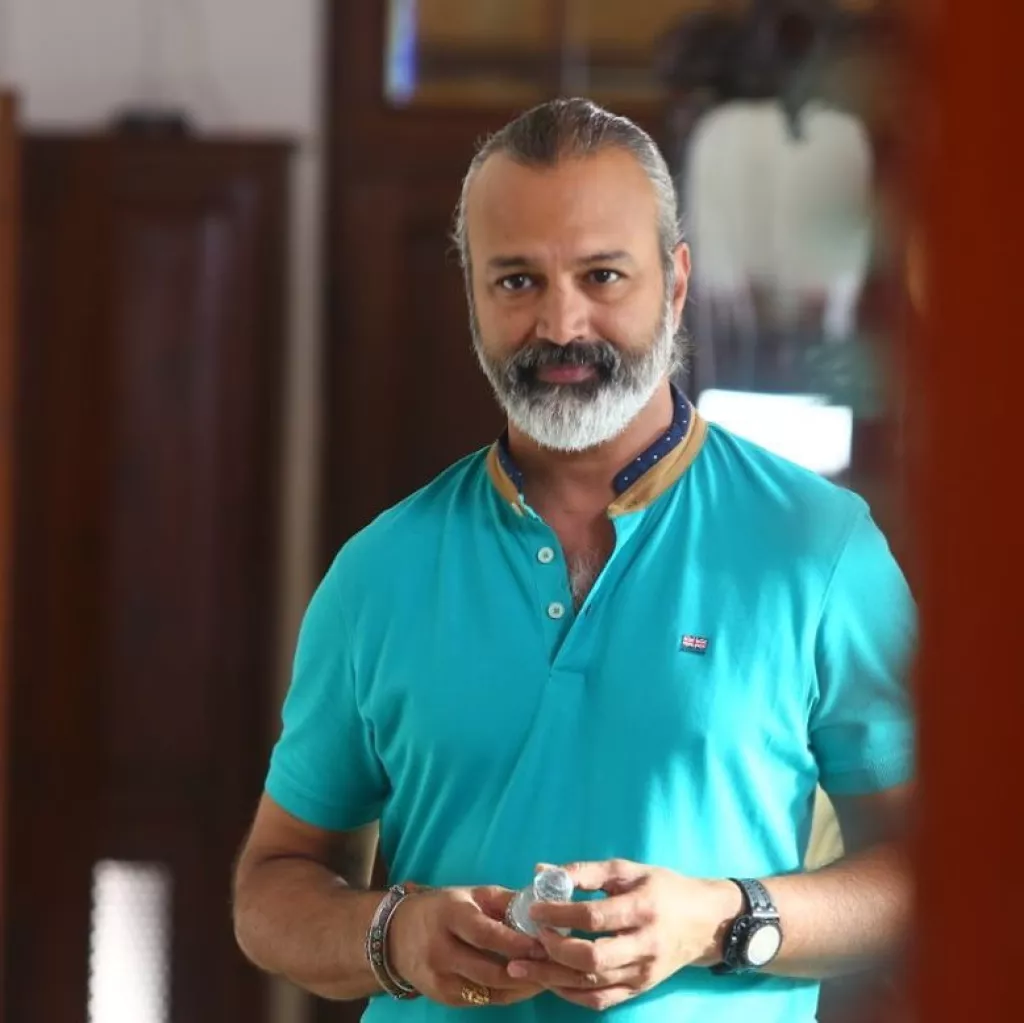 This Is How Bijay Anand From 'Pyaar To Hona Hi Tha Looks Like Now