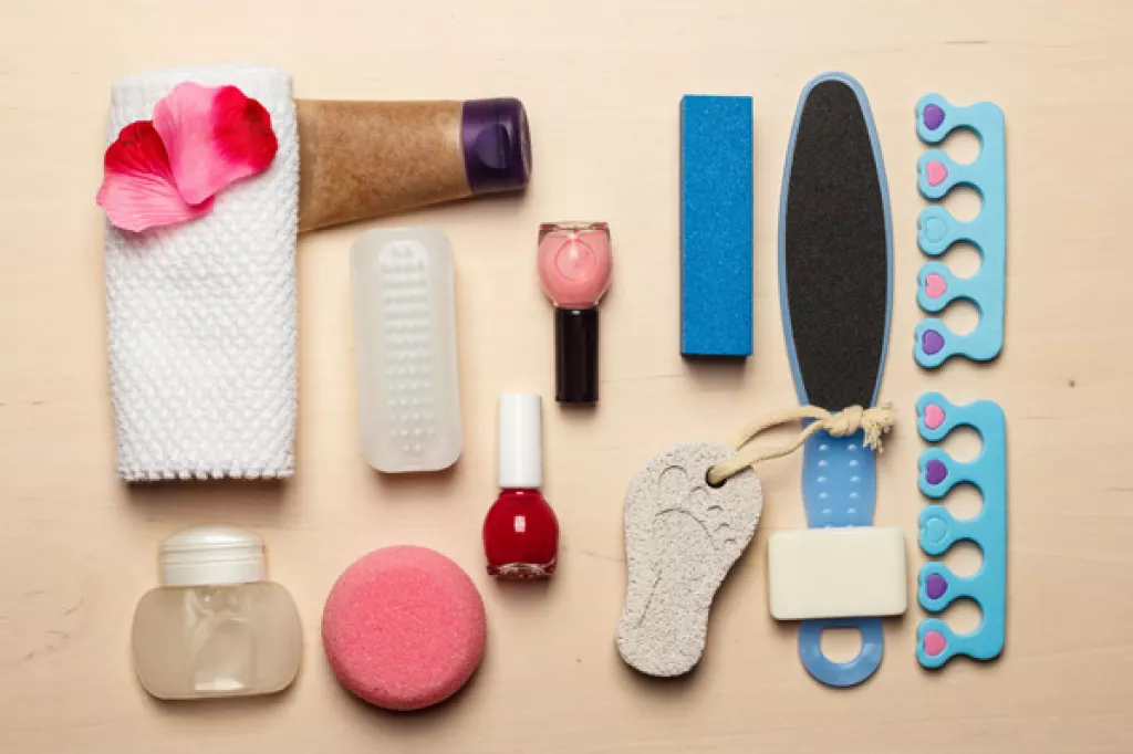 5 Simple Steps To Give Yourself A Rejuvenating Foot Spa At Home