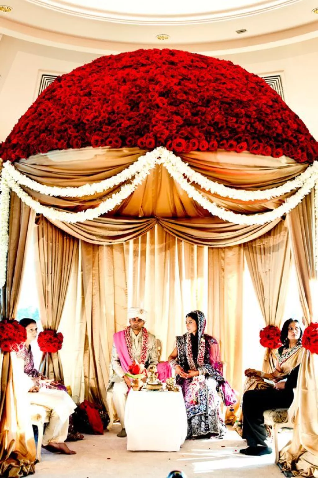 12 Stunning Canopy Designs To Make Your Wedding Decor A Spectacular One
