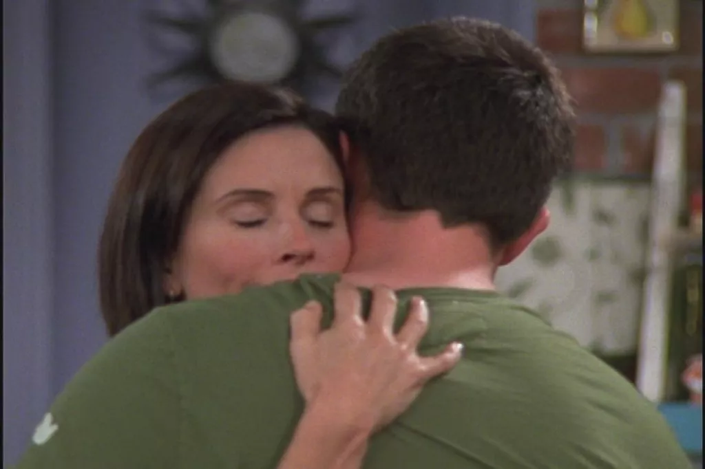 21 Signs Which Prove That You Are In A Relationship With An Insecure Person