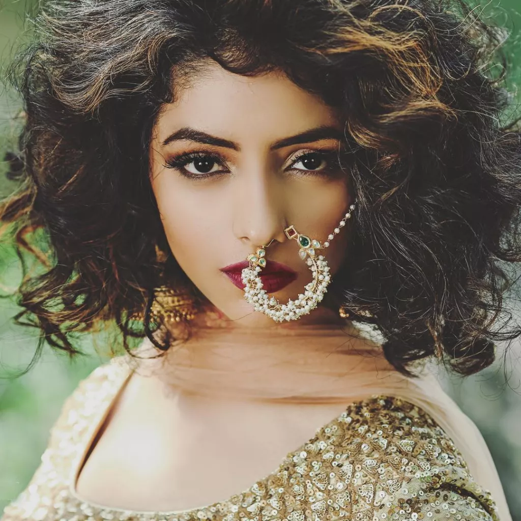 9 Best Nath Designs That All Brides-To-Be Can Don On Their Wedding Day