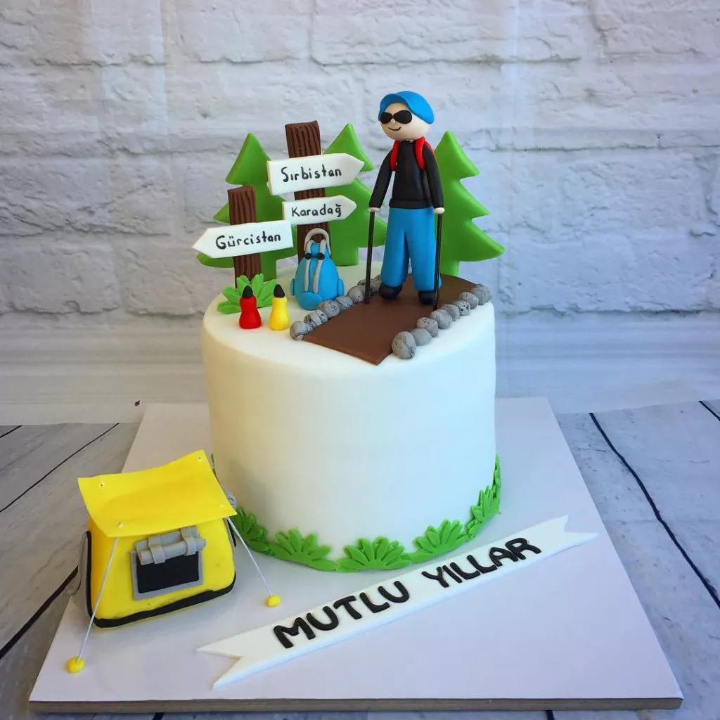 16 Creative And Stylish Cakes All Grooms Can Choose For Their Bachelor ...