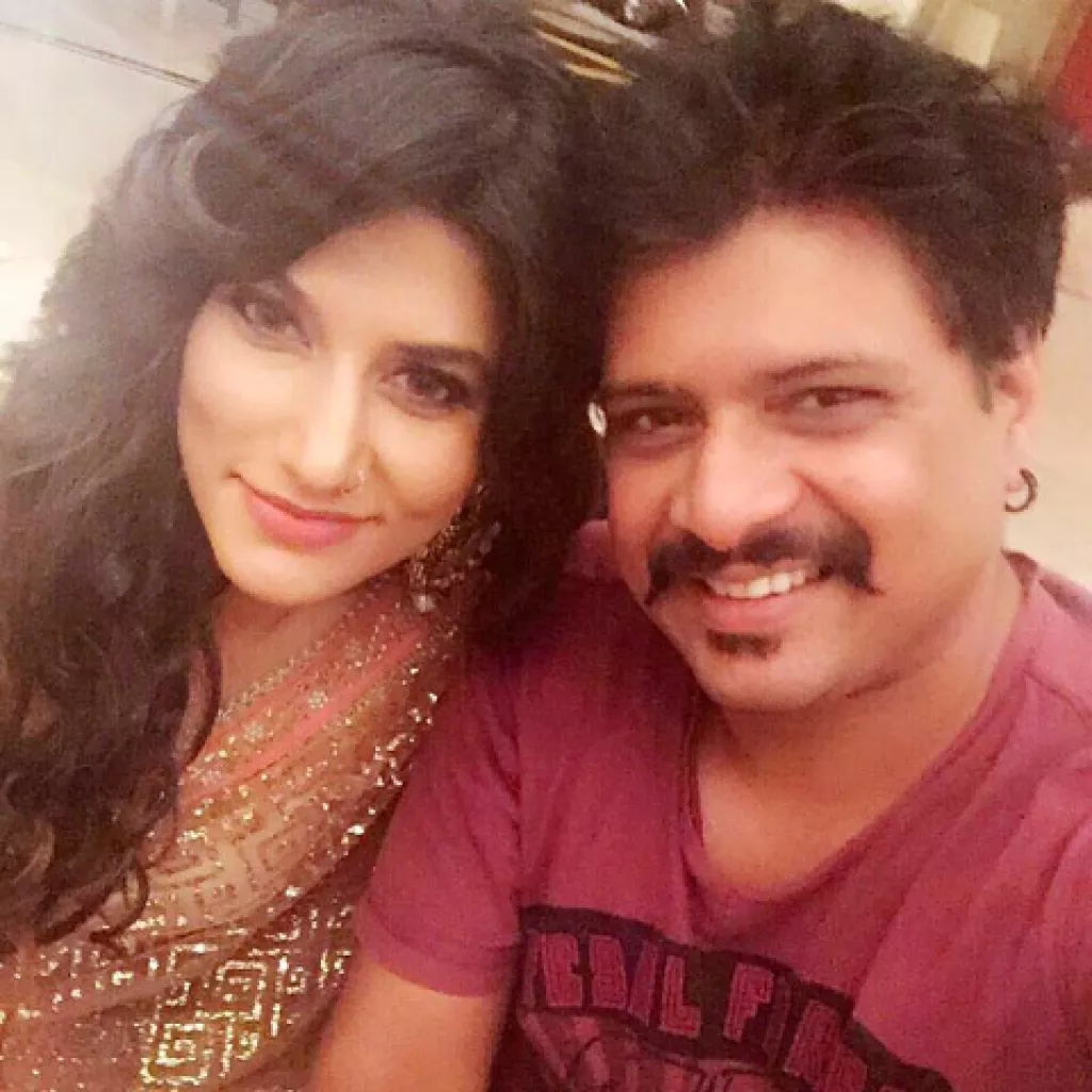 Naagin Actress Sharika Raina Got Married To Shabir Ahluwalia's Elder ...