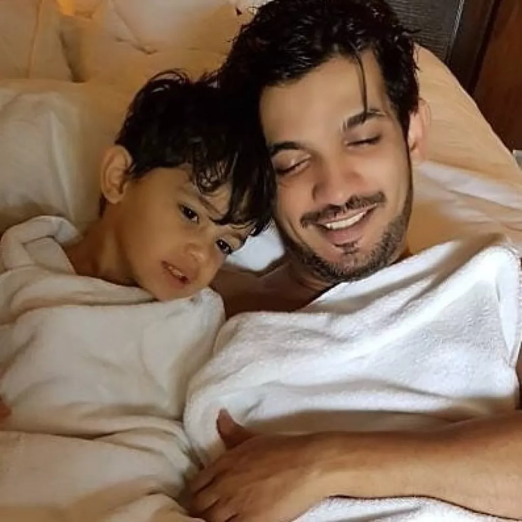 8 Insanely Adorable Videos Of Naagin Fame Actor Arjun Bijlani And His ...