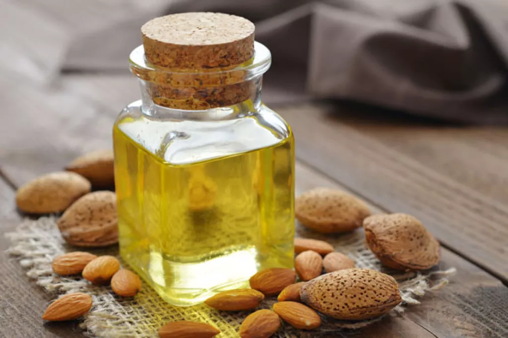 6 Amazing Reasons to Eat More Almonds