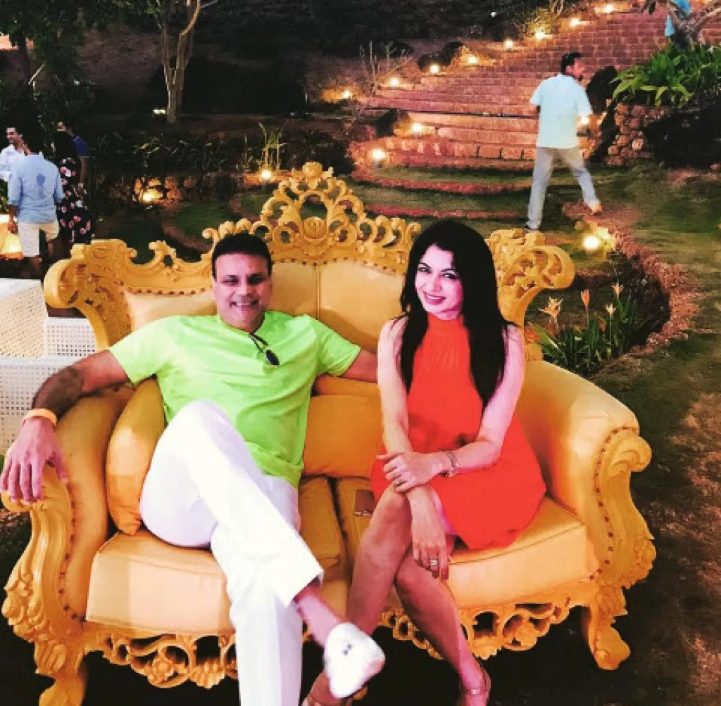 Bhagyashree's Love Story With Himalaya Dasani: Ran Away From 'Royal ...