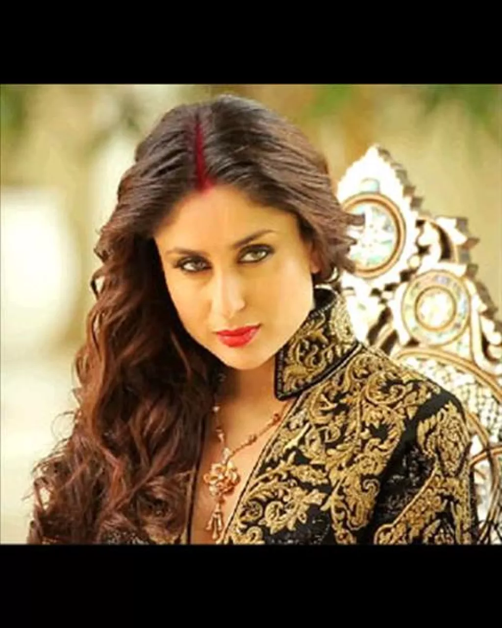 10 Ways To Rock Your Sindoor Look