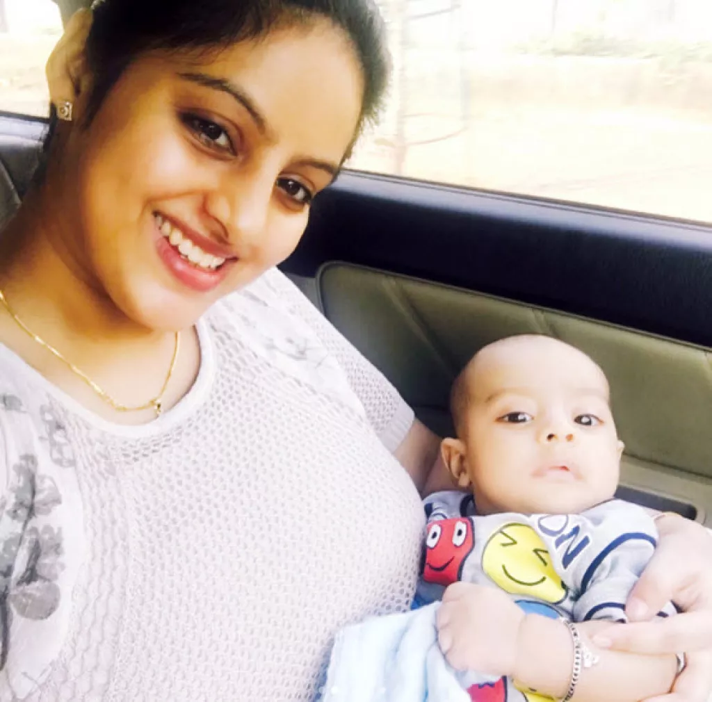 Deepika Singh Shares The First Clear Picture Of Her Baby Boy Along With ...