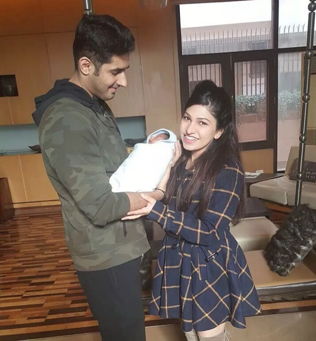 Tulsi Kumar Shares The First Family Picture With Her Newborn Baby Boy ...