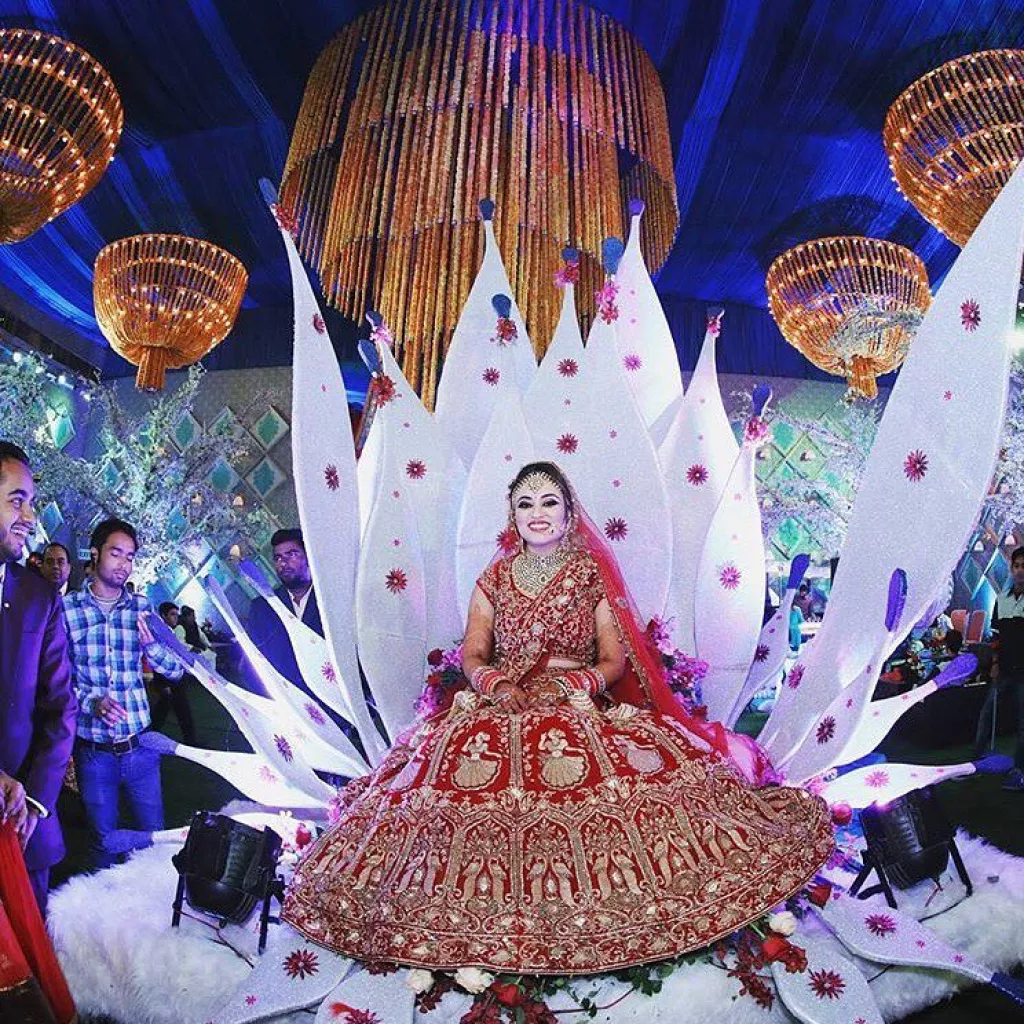 Unique Ideas For The Entrance Of An Indian Bride