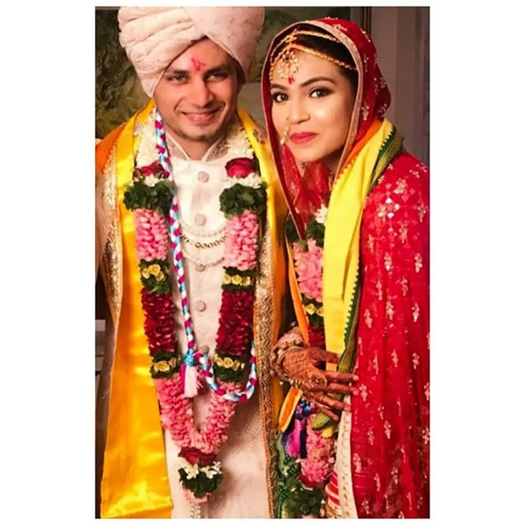 Alka Yagnik's Daughter Syesha Kapoor Ties The Knot With Fiance, Amit ...