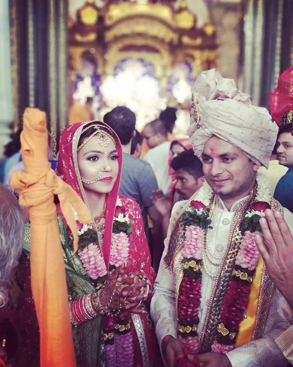 Alka Yagnik's Daughter Syesha Kapoor Ties The Knot With Fiance, Amit ...