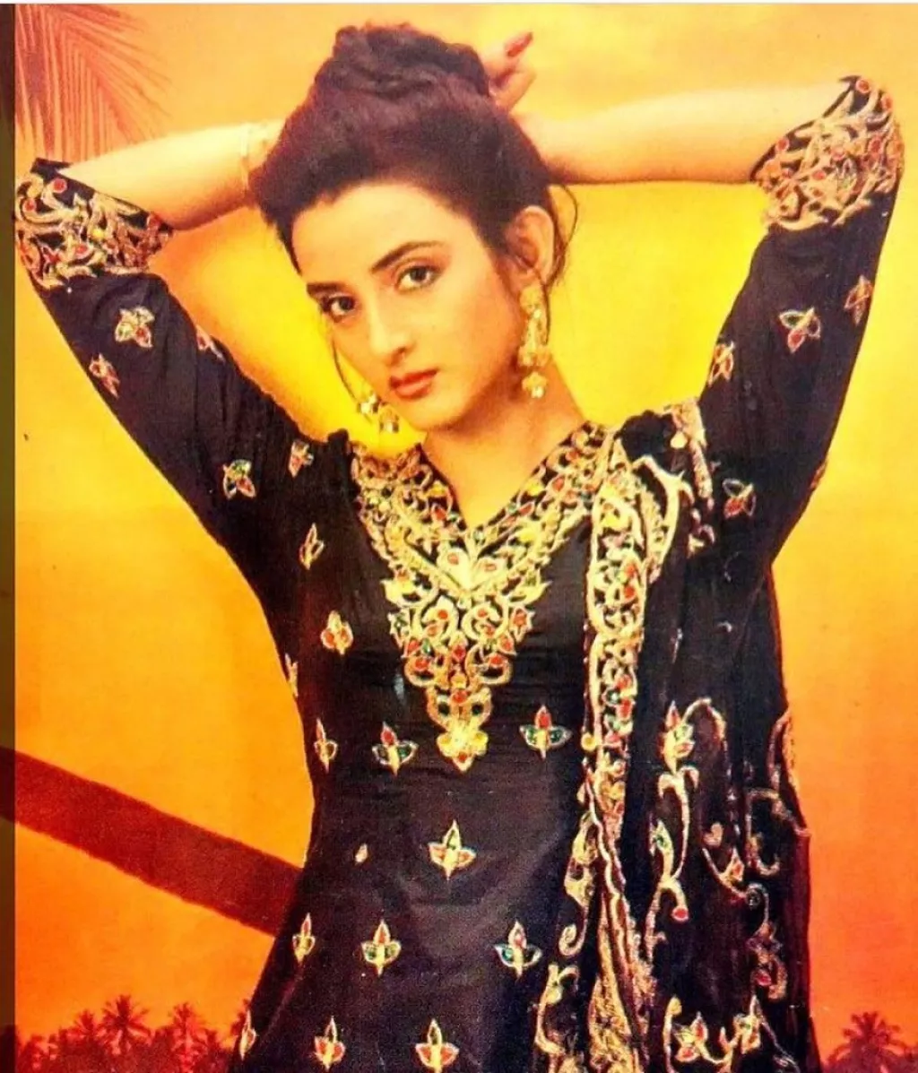 Farah Went Against Her Parents To Marry Vindu, Only To Divorce Him ...