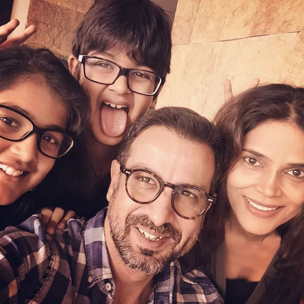 Married For 15 Yrs, Ronit Bose Roy Shares A Passionate Lip Lock With ...