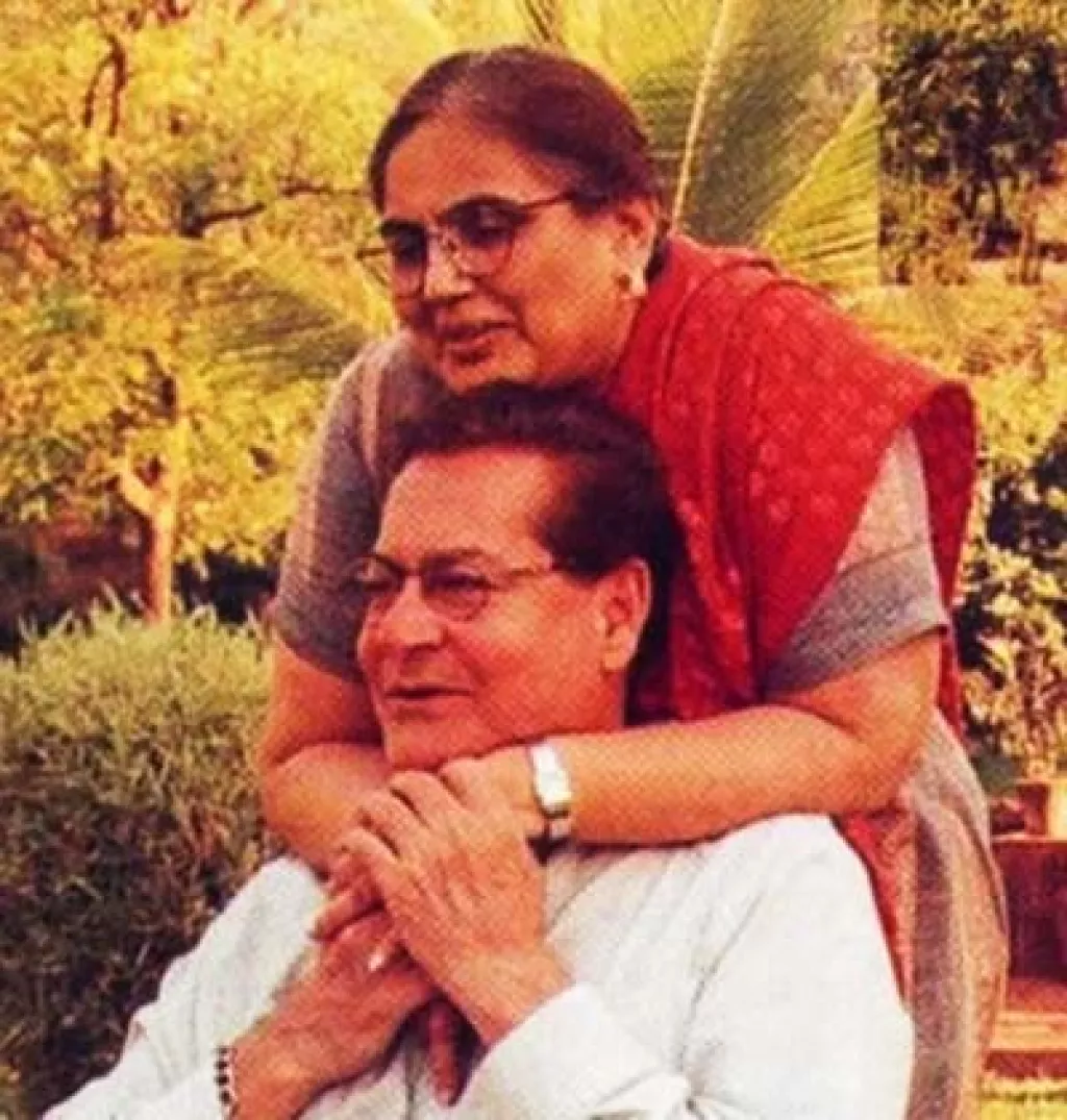 Salim Khan's Love Life: Broke Stereotypes And Leads A Happy Life With ...
