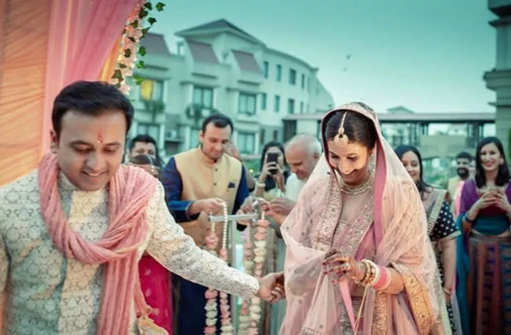 The Wedding Journey Of A Marwari Bride Is Loaded With Fun, Beautiful ...
