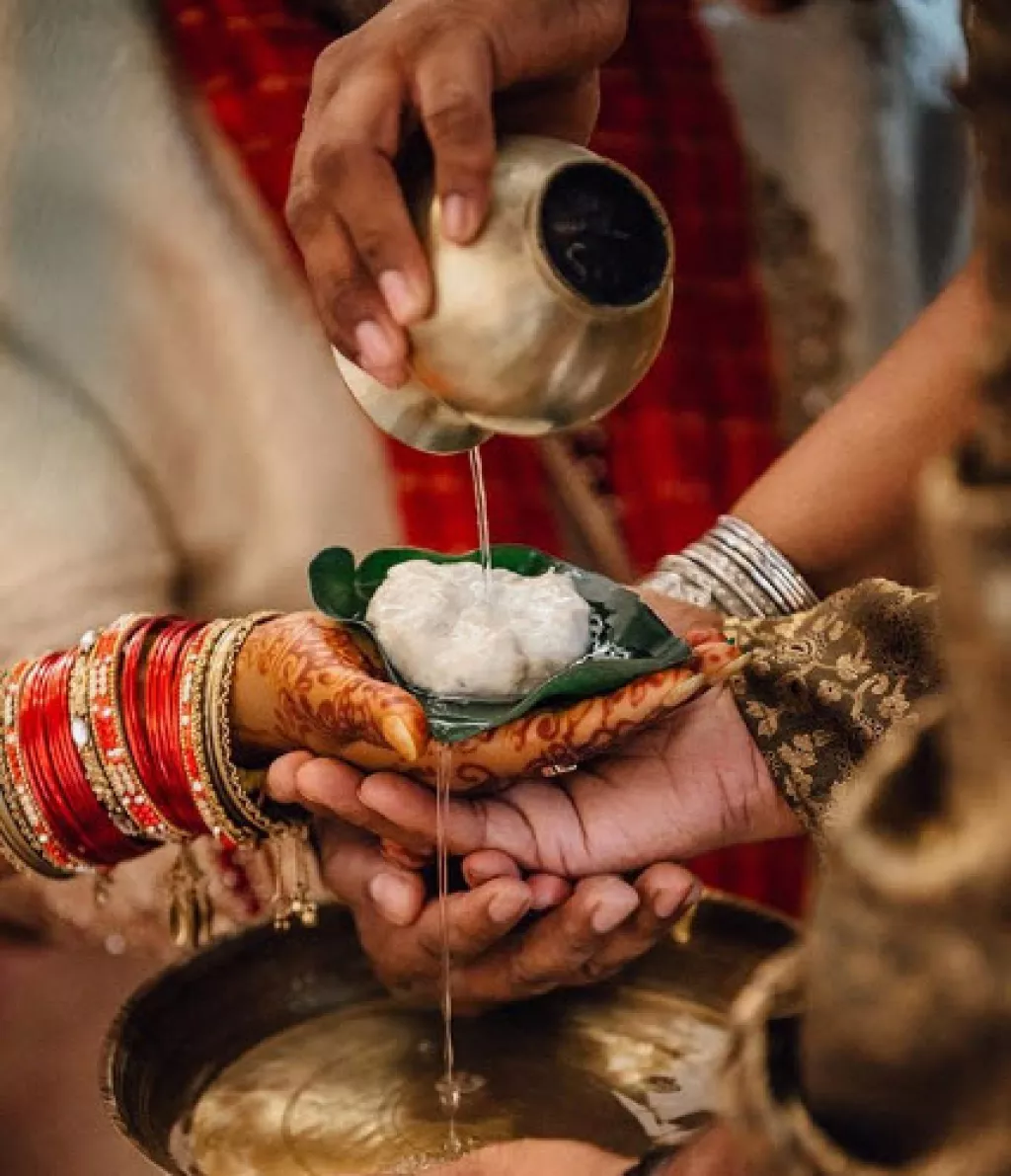 The Wedding Journey Of A Marwari Bride Is Loaded With Fun, Beautiful ...