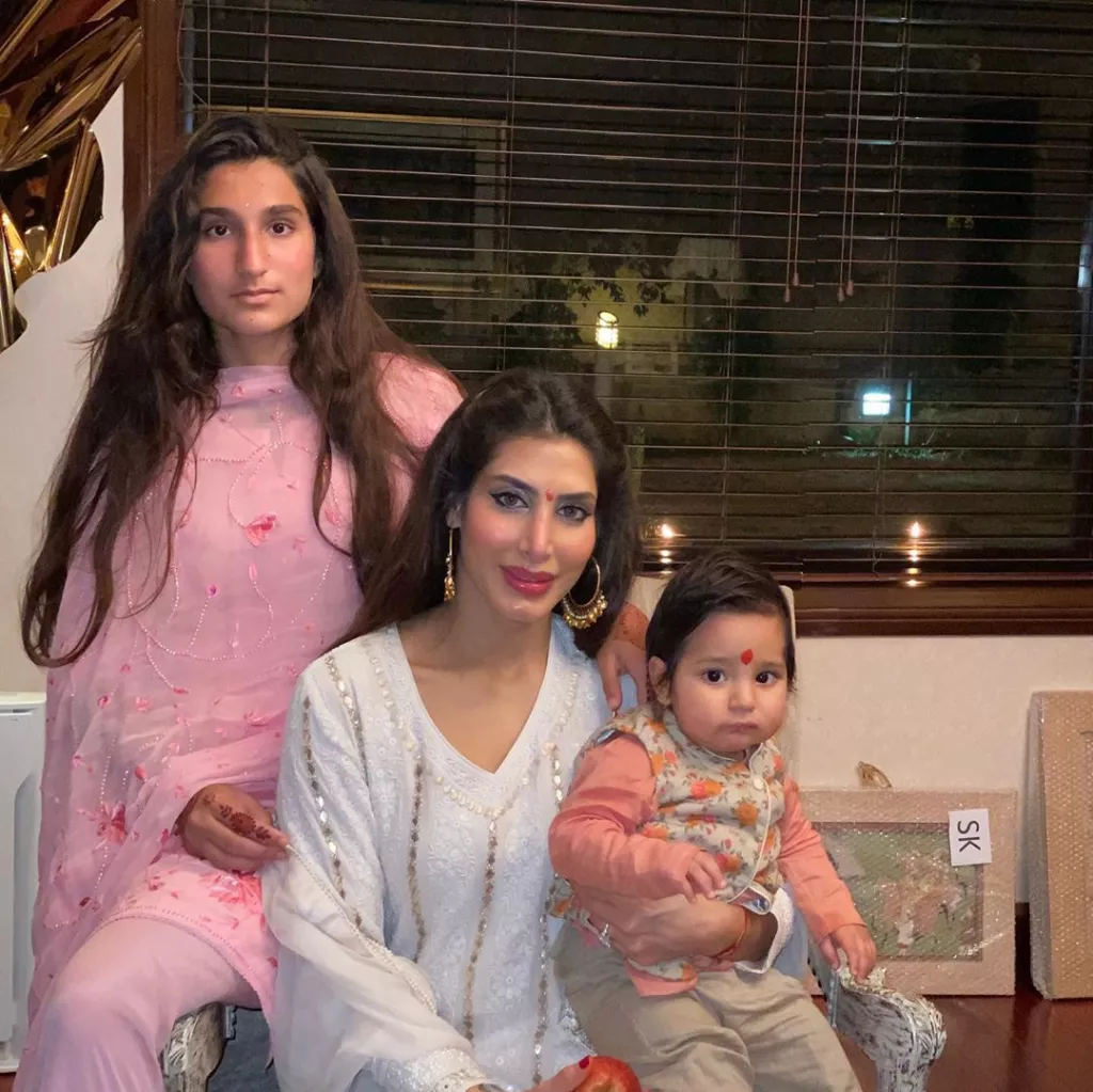 Priya Sachdev Kapur Celebrates First Diwali With Azarias, Step-Children ...