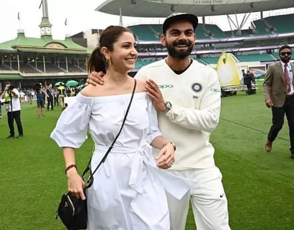 Anushka Sharma Hugs Virat Kohli On The Fields For The First Time After ...
