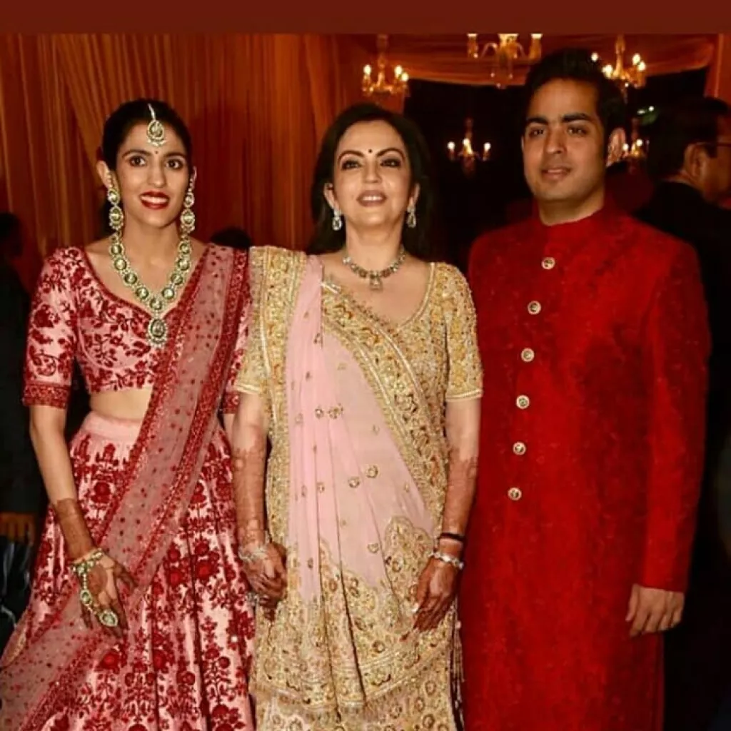 Exclusive Video: Akash Ambani-Shloka Mehta Wedding Invite Is Made In ...