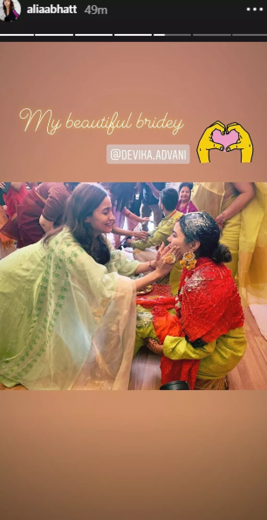 Alia Bhatt Attends Haldi Ceremony Of Her Bestie Devika Advani And Varun ...