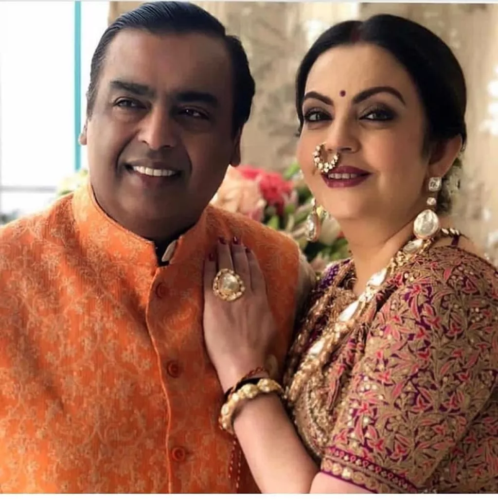 Unseen Vacation Picture Of Nita And Mukesh Ambani With Akash, Isha And ...