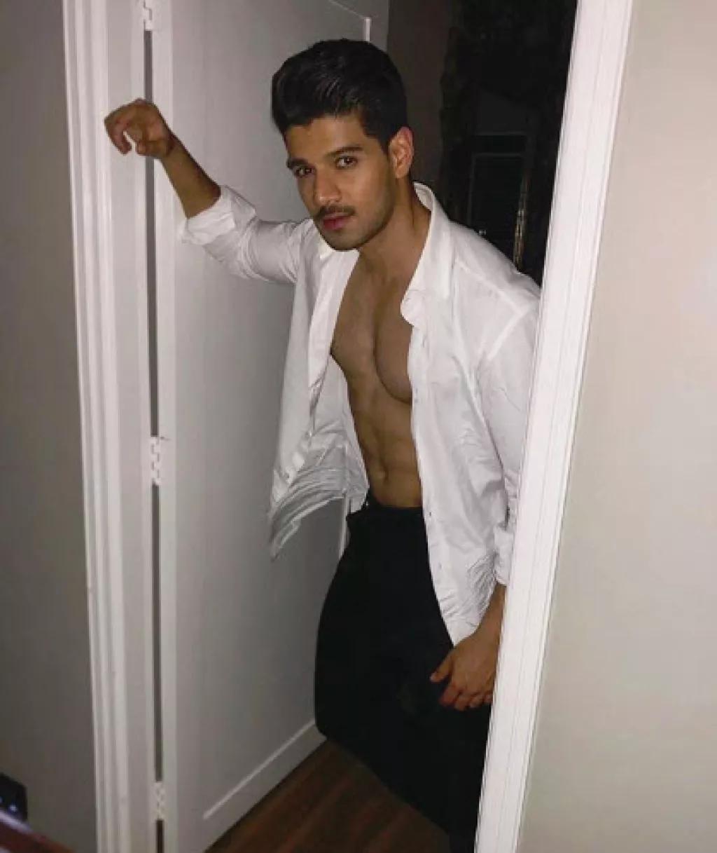 Aditya Pancholi's Son Sooraj Pancholi Is Now Dating A Famous Brazilian ...