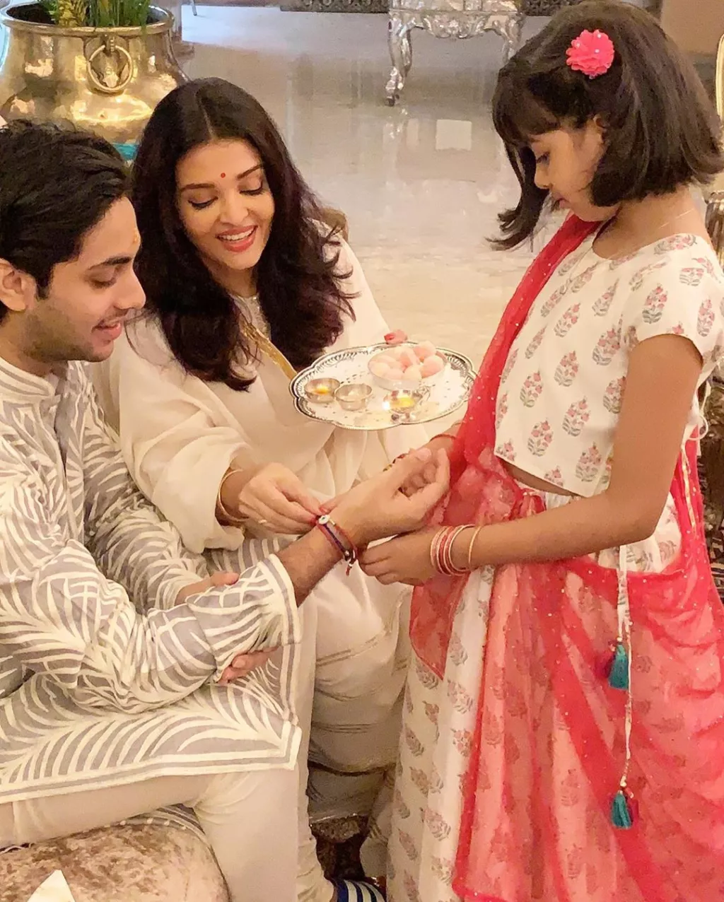 Aishwarya Rai Bachchan's Bhabhi Shrima Rai Gives A Glimpse Of Rakhi ...