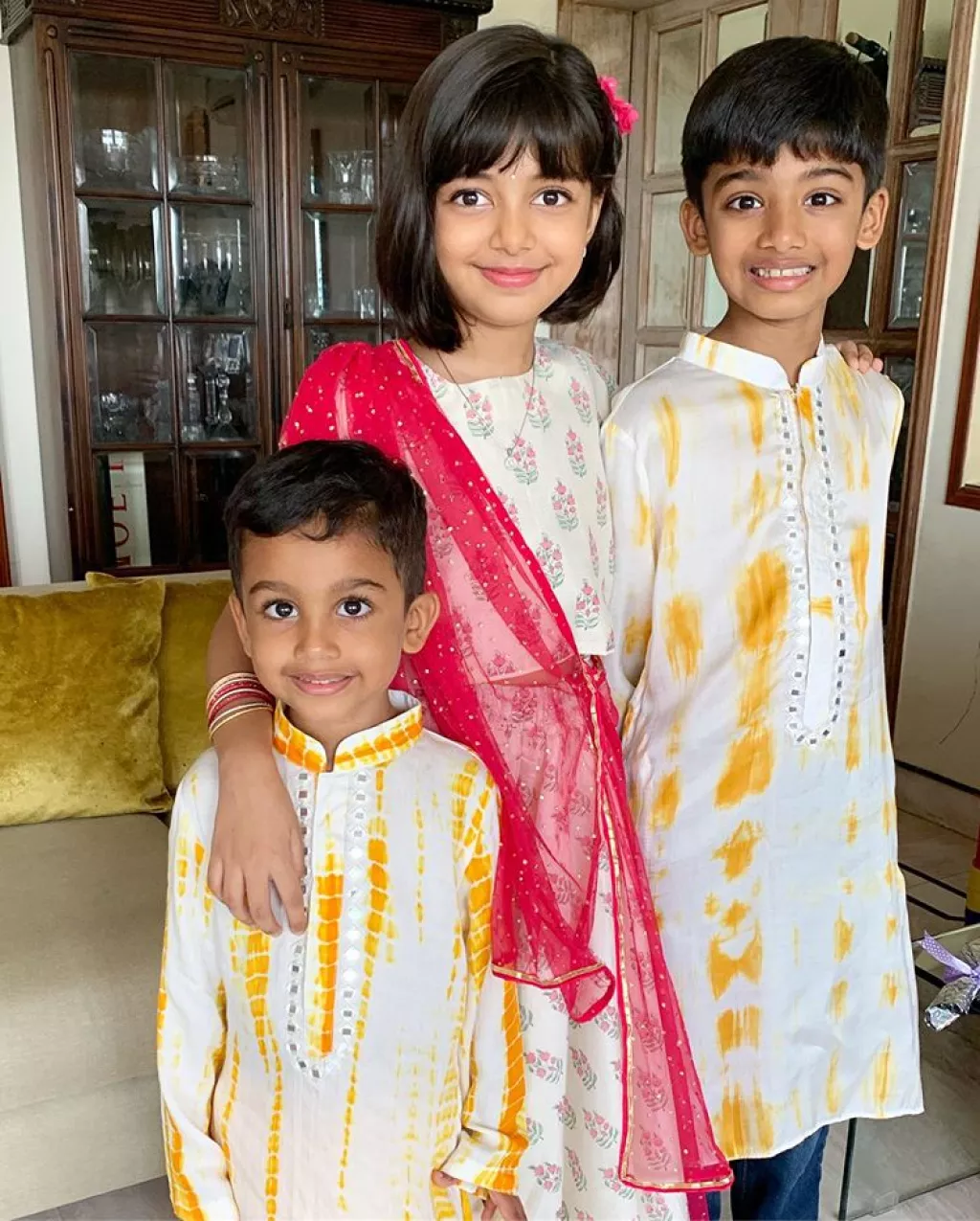 Aishwarya Rai Bachchan's Bhabhi Shrima Rai Gives A Glimpse Of Rakhi ...
