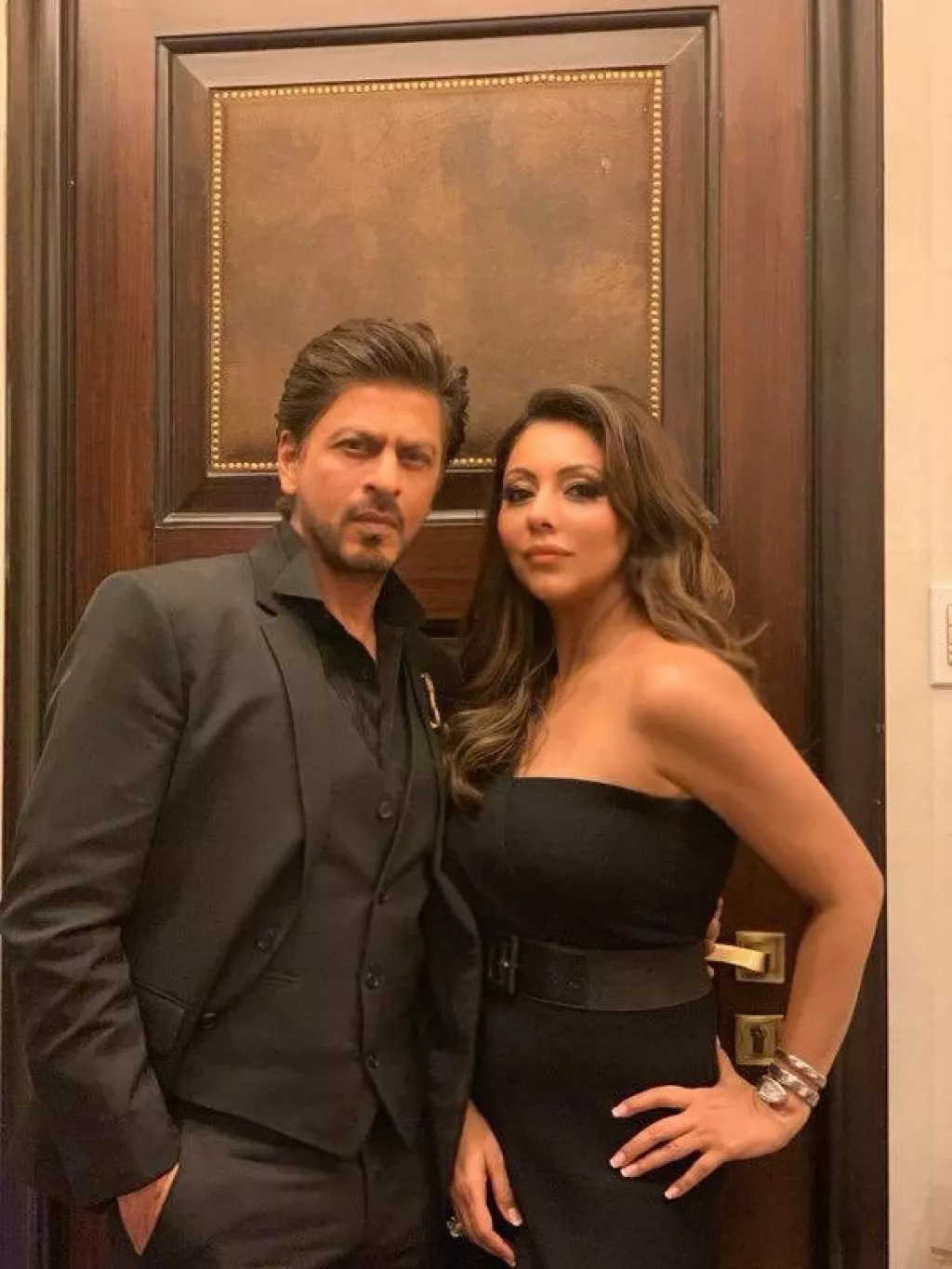 Shah Rukh Khan's Birthday Wish For Gauri Khan's Mother, Savita Chibber ...