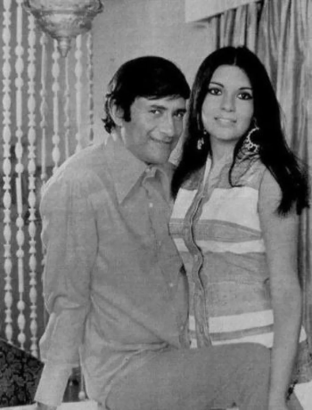 Zeenat Aman Was Clueless About Dev Anand's Feelings For Her, Later, She ...