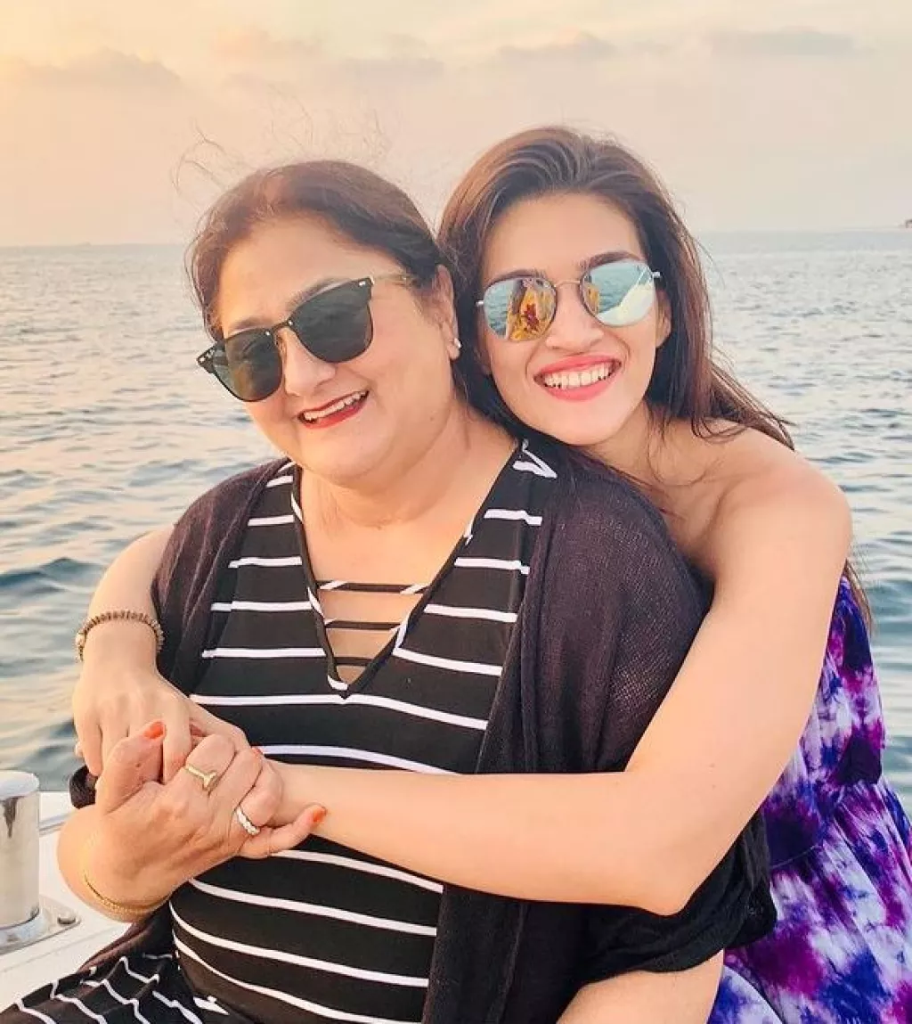 Kriti Sanon Calls Her Mom And Dad The Definition Of 'Happily Ever After ...