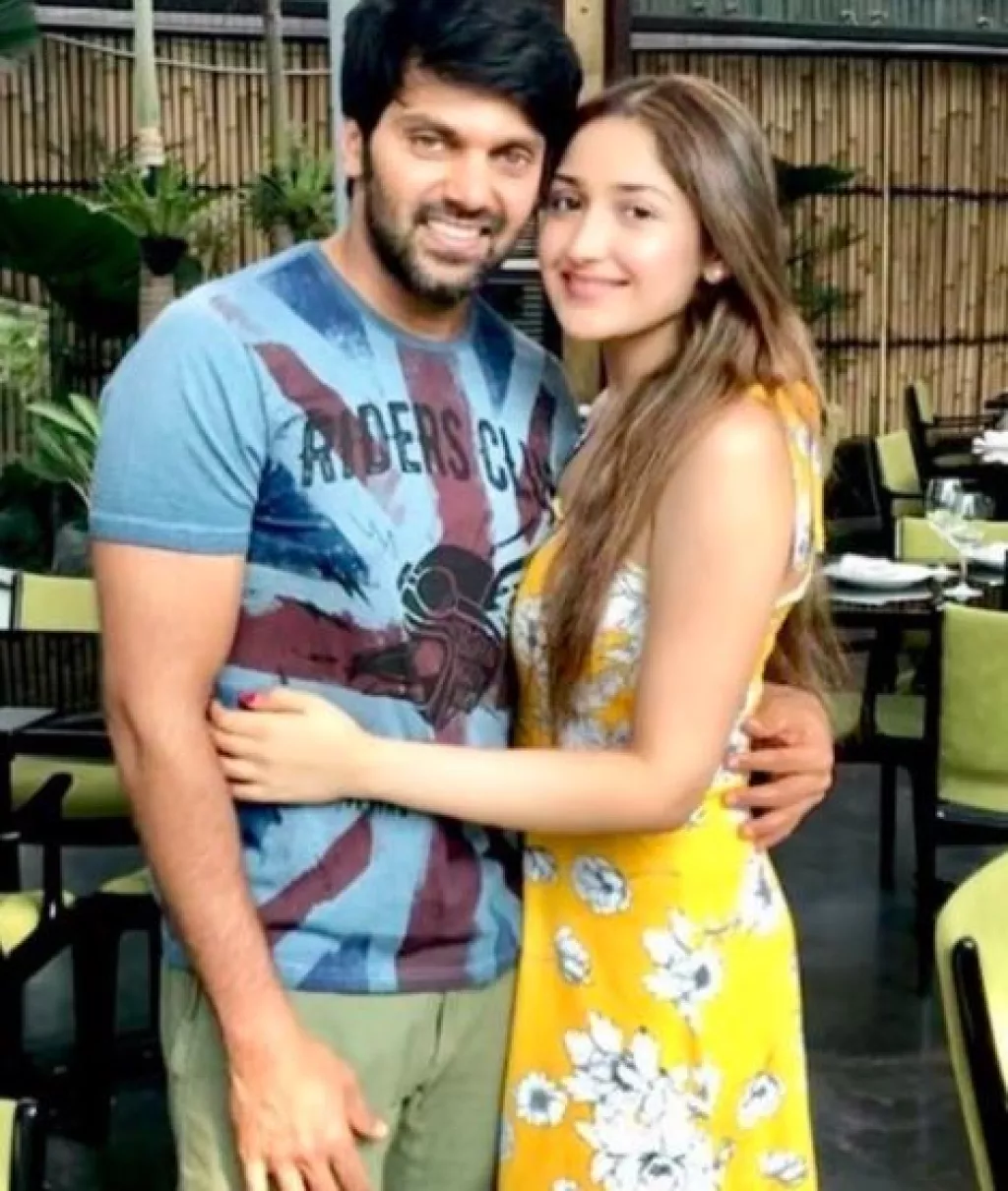 Dilip Kumar-Saira Banu's Grandniece, Sayyesha Married A South Actor, 17 ...